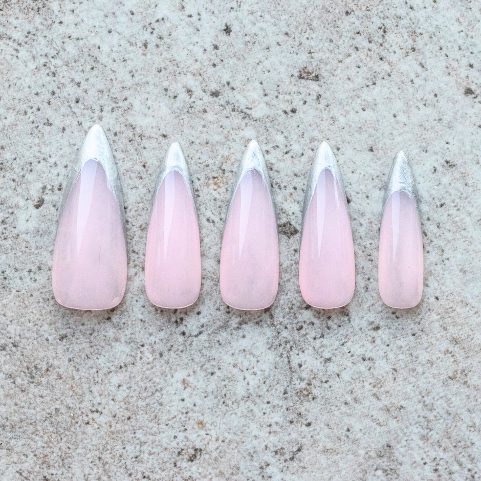 Press On Nails – Luminous Nails